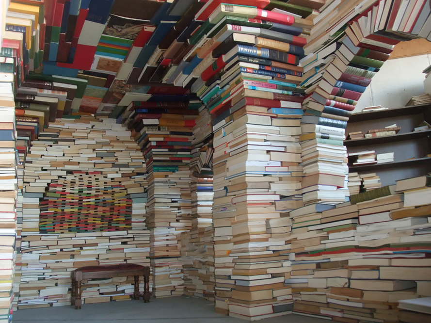 Book monument – Tilmann Meyer-Faje